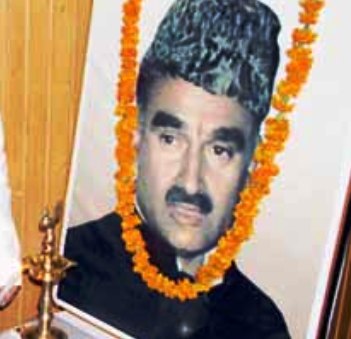 Kashmiri Pandits observe Chetna Divas in memory of Pt. Prem Nath Bhat ...